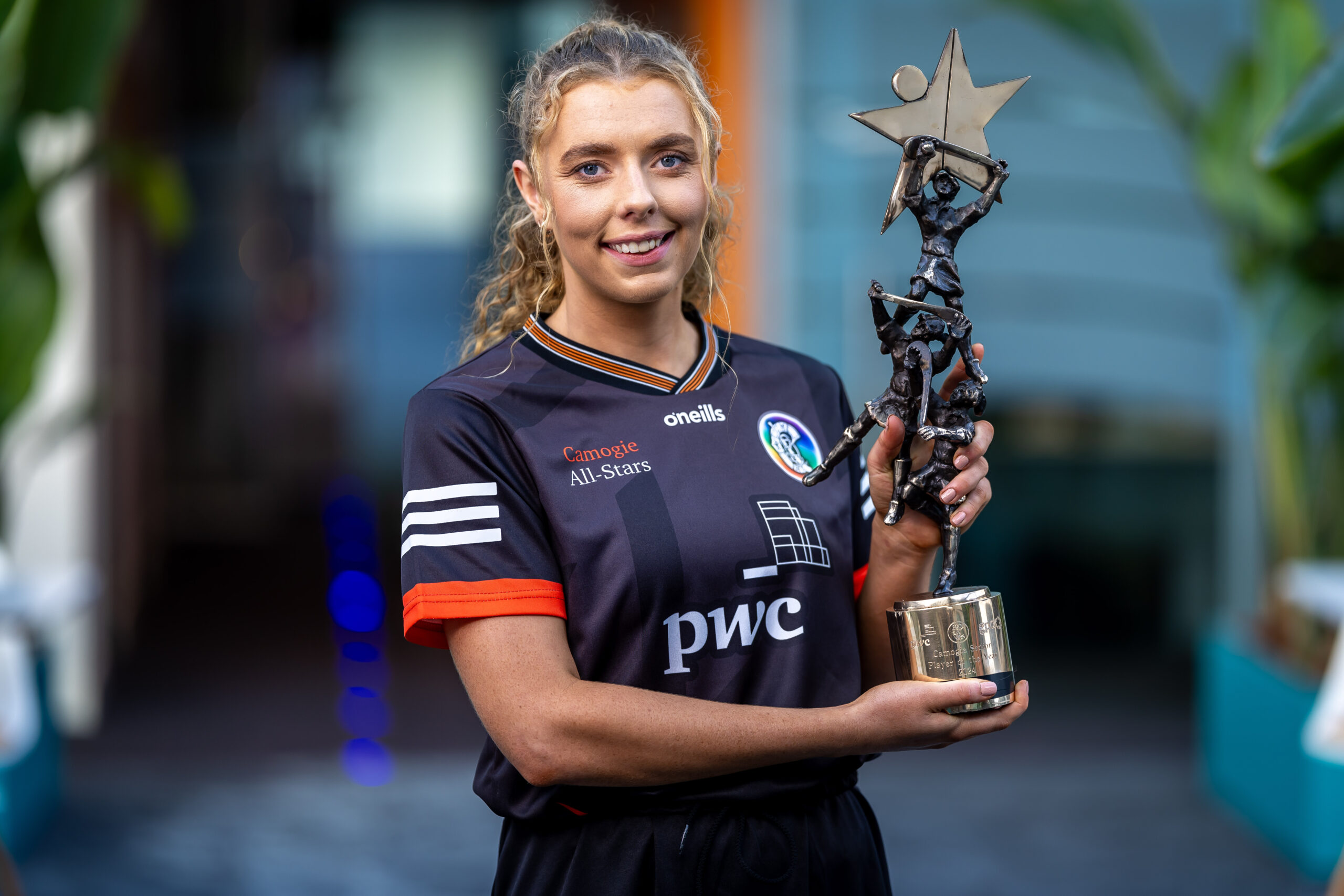 Cork’s Laura Hayes Crowned PwC GPA Camogie Senior Player of the Year as ...